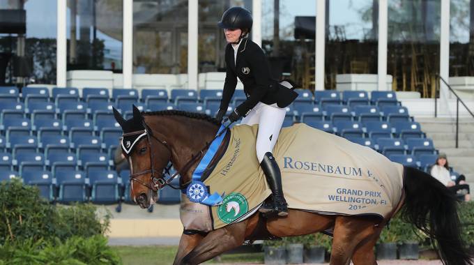 Emily Moffitt winner in Wellington - Cavallo Magazine