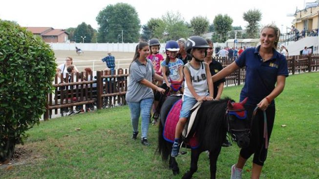Gran Premio Carlo Marangoni con il capitano Varenne in pista - Cavallo ...